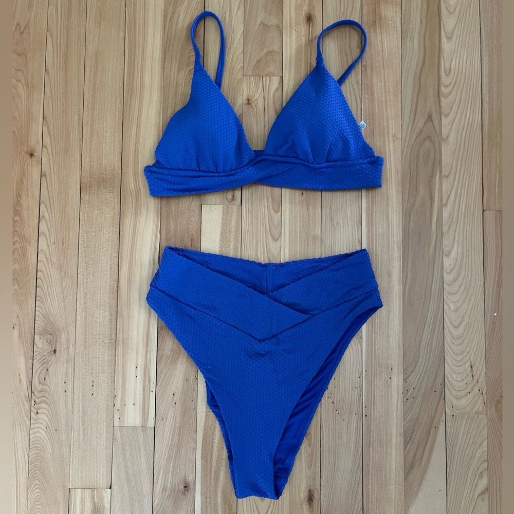 Aerie Jacquard Crossover Triangle Bikini In “Poet” - Gem